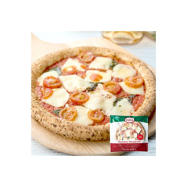 一枚一枚手伸ばしした生地を長時間発酵し、外はカリっと中はモチモチとした食感に仕上げたナポリ風ピザです。