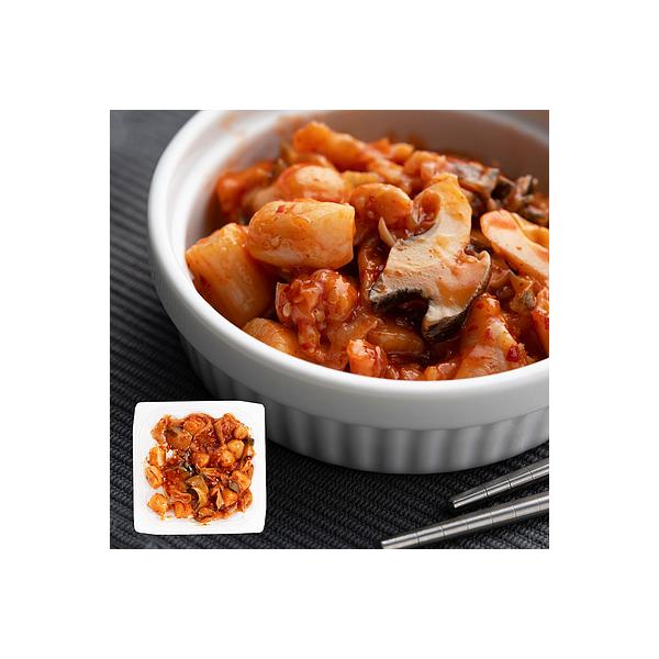 ３種類の貝を魚醤の旨味とコクが特徴のタレに和えピリ辛味に仕上げました。３種の異なる食感とごま油のほのかな風味が食欲をそそる一品です。