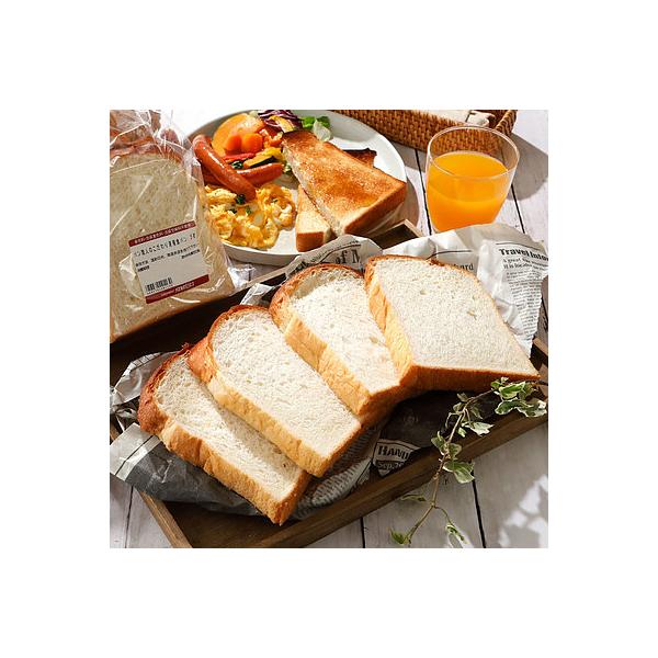 ブランド小麦「オーク」を使用した当店自慢の食パン。トーストしても、もっちり感はそのままです。