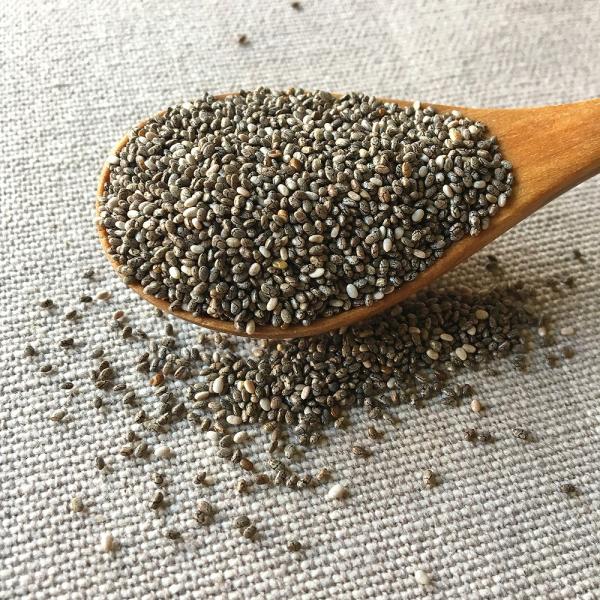 【発売日：2024年07月04日】ペルー産の有機栽培されたチアシードを国内でパッキング。α−リノレン酸、食物繊維、カルシウムを含みます。ジュースやスープ等に加えてお召し上がり下さい。