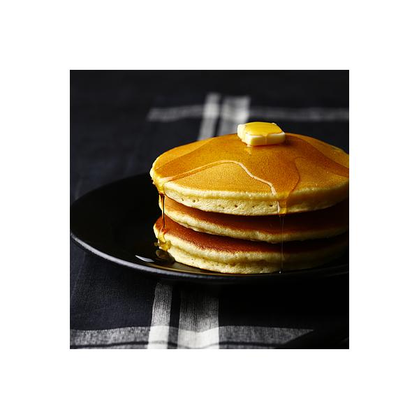 小麦の香りが感じられるシンプルなホットケーキ。自然な甘さとコクのある味わいが特長です。