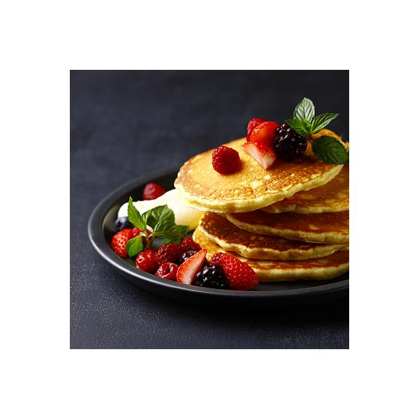 素材をいかした甘さ控えめのパンケーキに仕上がります。トッピング次第でいろいろなパンケーキがお楽しみ頂けます。