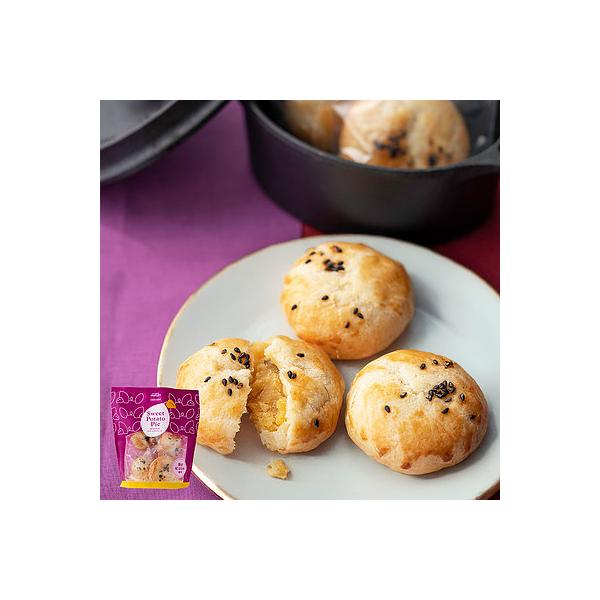 バター香るパイ生地に、濃厚なスイートポテト餡を包みました。紅はるかのなめらかな食感と甘さがしっかりと感じられるパイです。