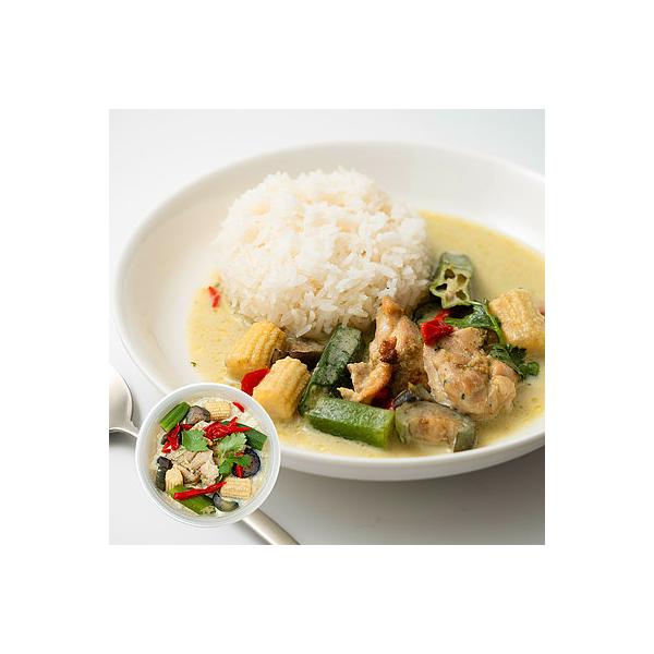 ココナッツクリームがベースのグリーンカレーは、まろやかな味わいの中に青唐辛子やハーブの風味が際立ちます。トッピングのオクラ、パプリカなどの野菜や豚肉とご一緒にどうぞ。