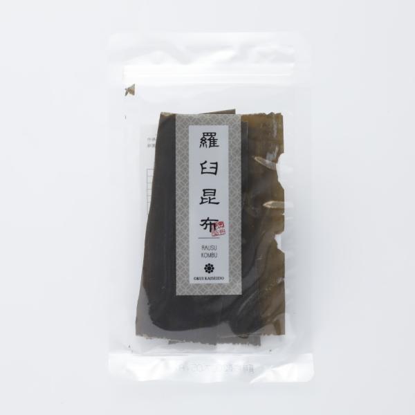 【発売日：2024年07月04日】羅臼を中心とした知床半島沿岸で採取される昆布で、色は褐色、葉は大柄で薄く独特の濃いコクのあるだしが取れます。