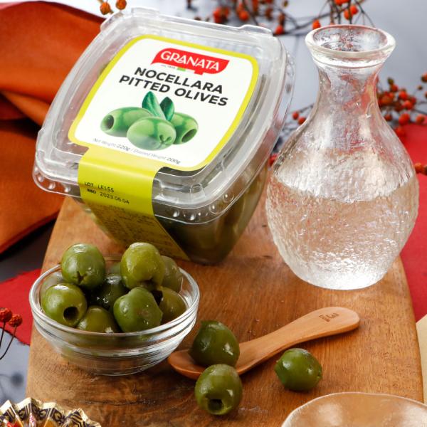 【発売日：2024年07月04日】シシリー島トラパニ地方で栽培し、手摘みで収穫したノチェラーラ種を使用。酸味、塩味のバランスが良く、豊かな風味を楽しめます。