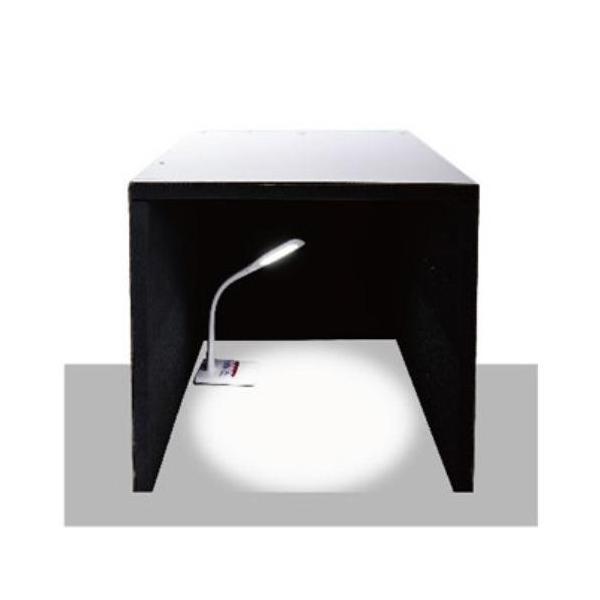 +LEDライト付き職場環境を快適に、1人だけの防音室。簡易防音室の「ボイスシャット」簡単組立、デスクにポンっと置くだけ。あっという間に一人だけの防音空間ができます。確かな吸音性能で確実に音漏れを軽減。一人だけの防音室をボイスシャットで手軽に...