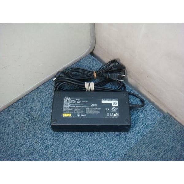NEC 製 AC ADAPTER型番：ADP82入力：100-240V 〜2.2A 50-60Hz出力：19V~8.16A商品状態：中古品動作確認：済み電源ケーブルはついております。状態中古品ですので使用感が御座います。傷、汚れ、シール跡な...