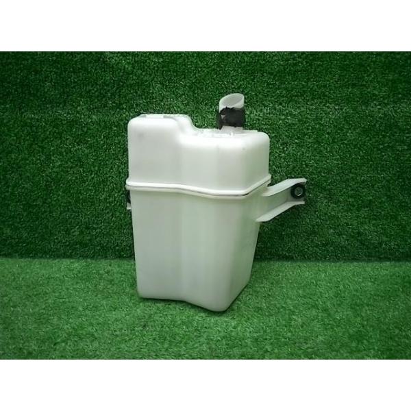 **** 商品説明を必ずご確認ください ****部品管理番号：AQ--------29950メーカー純正品番：17894-28110部品名：レゾネーター部品メーカー品番：17894-28110部品区分：リサイクル品管理品番：レゾネーター車名...