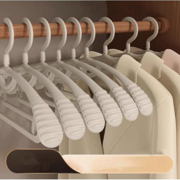 まとめ買い 洗濯ハンガー アイデア ピタッと滑らない Yシャツ 洋服 洗濯物干し 頑丈 丈夫 スーツ 引っ越し 新生活 すべり落ち防止 ネクタイストッパー 洋服ハンガー 紳士 整理洗濯用 ネクタイ クローゼット  帽子 雑貨 紳士用 便利 ...