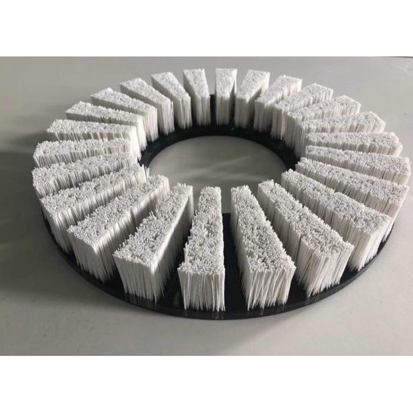 磨く事でワンランク上の仕上がりを実現するSSP研撃15。耐薬品性・耐久性に優れたアルミナオキサイドブラシ#3000を採用したブラシです。ワックス塗布前のドライ研磨、ワックスの磨き、素材の磨き、マンション共用部等のエンボスシート洗浄、バーナー...