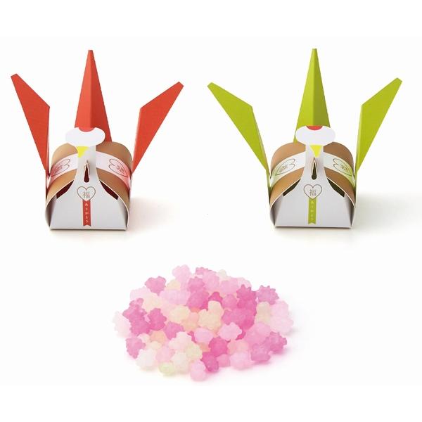 喜ばれるスウィーツのプチギフト・メオトヅル小箱（こんぺいとう）単品金平糖約20g入り1個です。パッケージは2種類アソートです。種類の指定は出来ません。複数ご注文の場合は、均等にてご用意致します。鶴は夫婦の絆がとても強く、つがいになると生涯同...