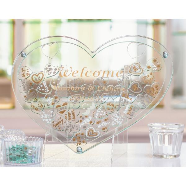 ゲストのみなさまと作るウエディングアイテム・ウェディングドロップス 50名用（クリア）祝福のメッセージがいっぱい詰まったウェルカムボード。ゲストの方にハート型のドロップにメッセージを書いて、大きなハートのディスプレイに入れて頂き、完成です。...