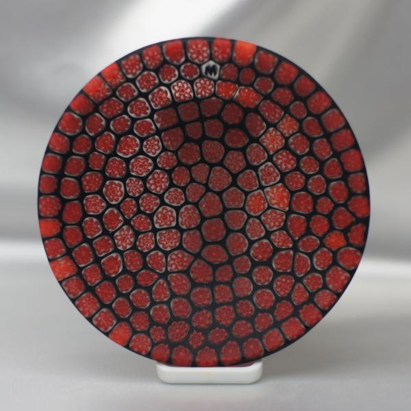 イタリア・ベネチアングラスのミルフィオーリです。（※電子レンジ使用不可）ミルフィオーリとはイタリア語で「1000の花」を意味します。その言葉通り、可憐な小花で埋め尽くされた　お皿は、ベネチアのガラス職人が　何世紀も受け継いできた技を、今に伝...