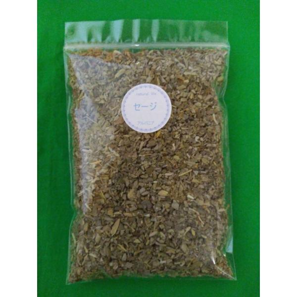 [学名]　Stevia rebaudiana[別名]　テンキク[産地]　パラグアイ
