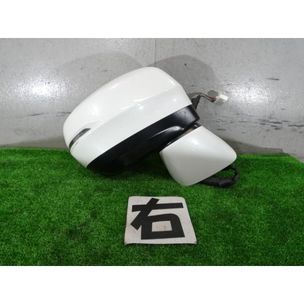 **** 商品説明を必ずご確認ください ****部品管理番号：000026050513500メーカー純正品番：76208-T6A-Q12部品名：右サイドミラー部品メーカー品番：M58部品区分：リサイクル品管理品番：260505車名：オデッセ...