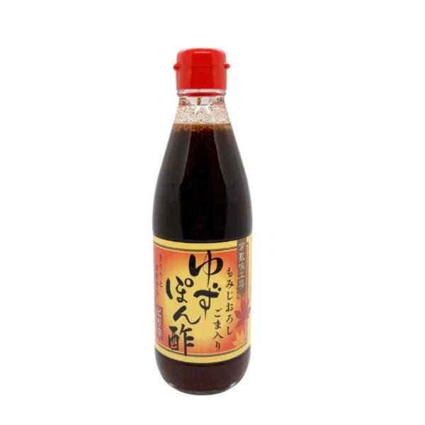 素材そのものの味を大切にした味づくりをしている倉敷鉱泉のゆずぽんず。もみじおろし・ごま入り ピリ辛 本醸造醤油にかつお、しいたけの旨味を加え、ゆずの香り高いぽん酢です。たっぷりのピリ辛もみじおろしを加えて、後味をきりりとさわやかに仕上げまし...