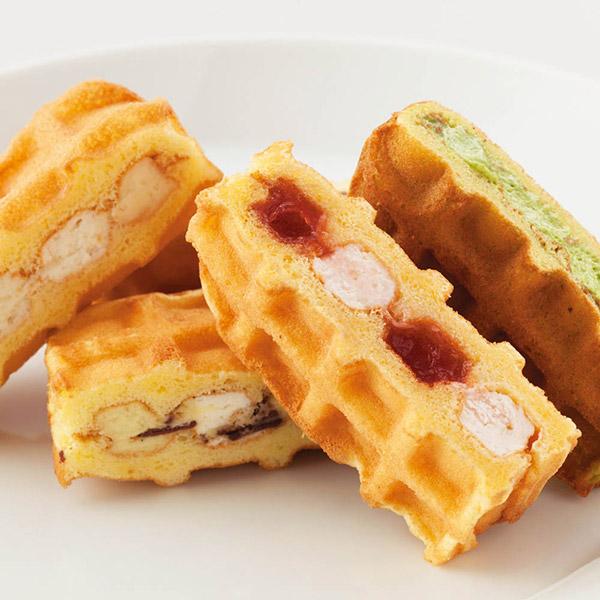 長崎県雲仙市産の食材を使用したワッフル詰合せ。セット内容：雲仙産いちご・雲仙産雲仙茶・雲仙産ブルーベリー各30g×各2、雲仙産じゃがいも・雲仙産さつまいも各30gサイズ：縦180×横230×高さ100mm食品アレルギー特定原材料使用：乳,小...