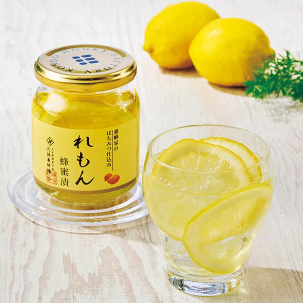 一つ一つ丁寧にれもんを蜂蜜漬にした逸品です。セット内容：270g×3サイズ：縦115×横245×高さ75mm食品アレルギー特定原材料使用：対象なし各種条件：簡易包装/常温お届け期間：2026年6月15日(月)〜2026年8月9日(日)お届け...