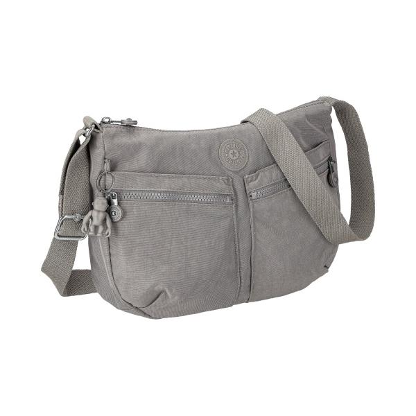 キプリング（KIPLING）のショルダーバッグが、入荷しました。ちょっとしたお買い物やお出かけに最適なサイズ感のショルダーです。軽くて使い勝手がいいのでデイリーユースにもってこいです。丈夫なソフトナイロンを使用しているので耐久性にもすぐれて...