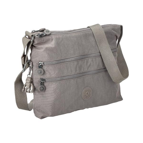 キプリング（KIPLING）のショルダーバッグが、入荷しました。ベルギー発祥のカジュアルブランド、キプリング。軽量で耐久性のあるナイロン素材を使用した「ALVAR」のショルダーバッグです。内側・外側とポケットが多数ついており、とても使い勝手...