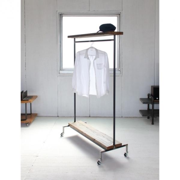 ・サイズ幅100ｃｍ×奥行44ｃｍ×高さ160ｃｍ・材質 天板杉古材無垢板（中古足場板）／ウレタン塗装仕上フレームアイアン／クリアウレタン塗装仕上キャスター付き色 古材色（自然な古材にブラウン着色した仕上げ）仕様 完成品本体１梱包でお届けし...