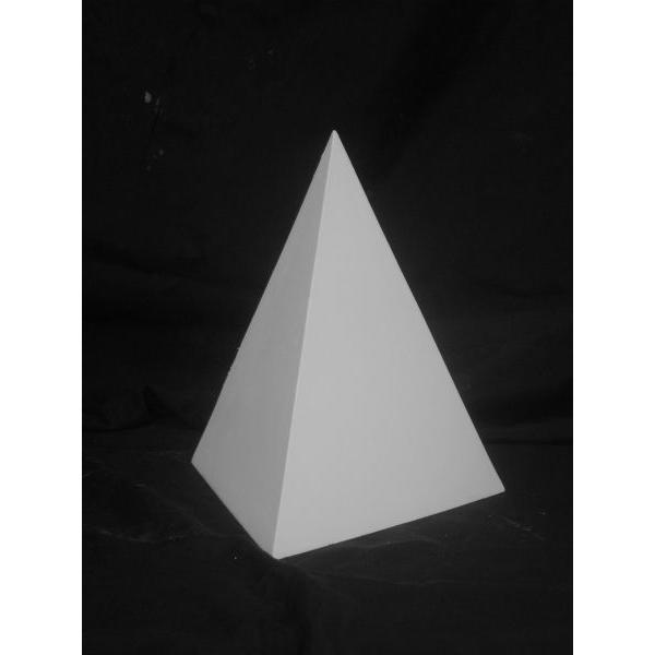 Ｈ．１９．５ｃｍ　底辺一辺１８ｃｍ