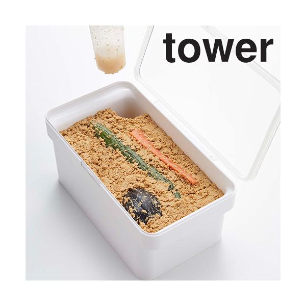※ラッピング包装ができない商品です※パッキンでしっかり密閉して保存できる、スタイリッシュなぬか漬け容器。蓋はぬか床の状態が分かりやすい透明蓋。蓋をカチッとロックしておけば、臭い漏れを防いでくれます。■商品名・密閉ぬか漬けケース タワー 水取...
