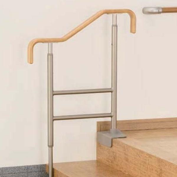 ※一部の直送品に関しまして、北海道・沖縄県・離島への発送をお受けできない場合がございます。誠に恐れ入りますが、当店にてご注文をキャンセルさせていただく場合がございますので、予めご了承下さい。      滑りにくいエラストマーの木目調タイプ！...