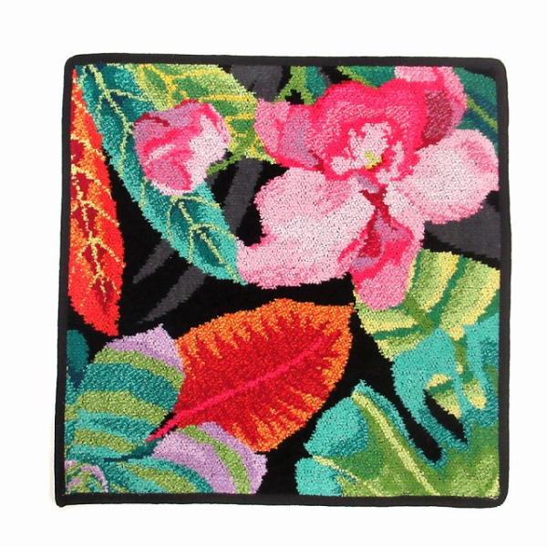 【カラー】  ブラックマルチ 【素材】100%コットン【サイズ】（約）縦 30cm × 横 30cm　　重さ 40g    【仕様】[取扱絵表示]洗濯機/水温60度以下 洗濯・脱水は普通コースで低温でのタンブル乾燥可【担当者からのコメント】...