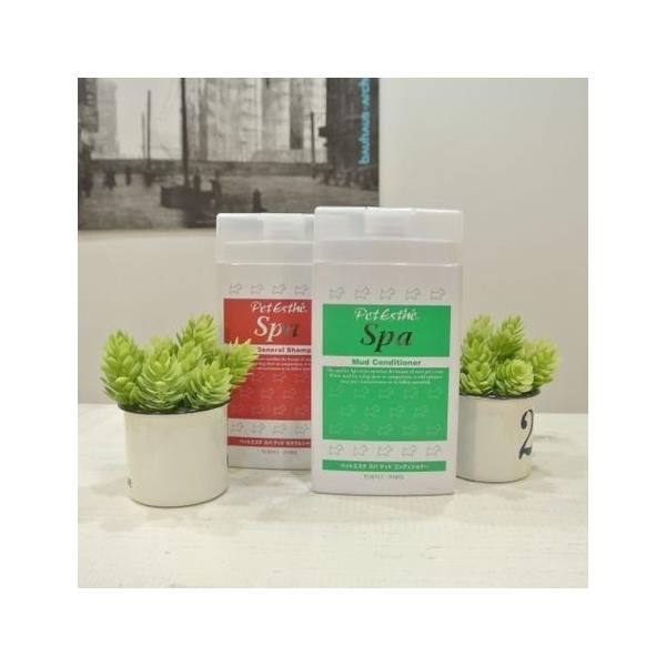 泥などの天然成分を配合したスパマッド　ゼネラルシャンプーは、毛穴の汚れをとりのぞき、まるで泥パックをしたような質感で、ふんわりしなやかなツヤのある美しい被毛にします。子犬用シャンプーとして併用できるほどの極めて低刺激な洗浄成分（被毛と同じタ...