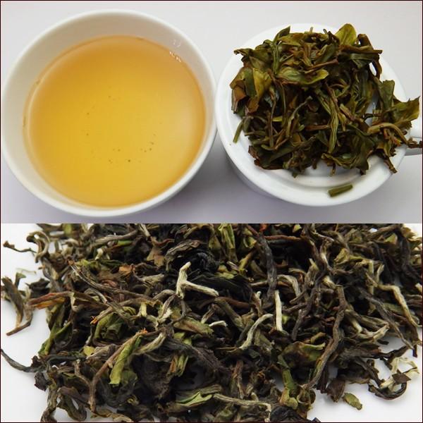 茶葉はふっくらと大ぶりで、チップがたっぷり含まれています。ほとんど手作りに近い、リザヒル茶園の中でも特別な紅茶です。水色はごく澄んだオレンジ色で、お湯を入れると花のような優雅な香りがします。ゆっくり4分〜5分蒸らしてもまったく苦味・渋みが出...