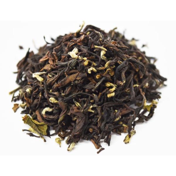 茶葉は細かめで水色（すいしょく）はオレンジ色です。心地よい渋みの中に、マスカテルのふくよかな香りとしっかりとした味わい、そして優しい甘みが口に広がります。時間とともに甘みが際立ち、上品な味わいをお楽しみいただけます。★こちらの商品は【S3】...