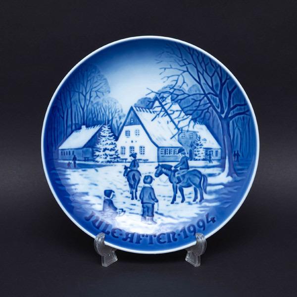 ビング・オー・グレンダールの1994年のクリスマスプレート『A day at the Deer Park（鹿公園のある日）』。1895年から続く歴史あるクリスマスプレート。1987年にロイヤル・コペンハーゲンに吸収合併されましたがブランド名...