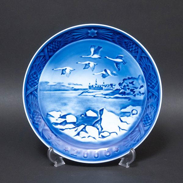 ロイヤル・コペンハーゲンの2006年のイヤーレプレート『Kronborg Castle（クロンボー城）』。1908年から毎年販売されているイヤープレート。2006年のイヤープレートには、シェイクスピアの作品ハムレットの舞台にもなり、世界文化...