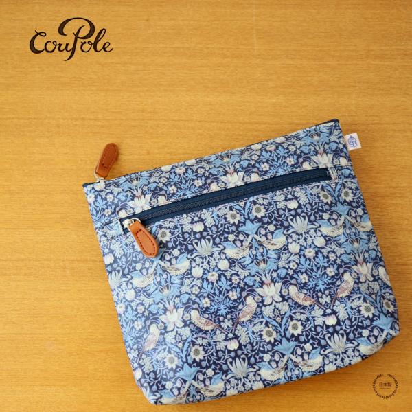 水や汚れに強い！リバティプリントが目を惹く、バッグにもなる万能ポーチLIBERTYの雰囲気に合わせて、ファスナーつまみ、金具留めには本革を使用。高級感あるすてきなポーチです。長財布もすっぽりと入るMサイズ。携帯電話や小物などをいれてちょっと...