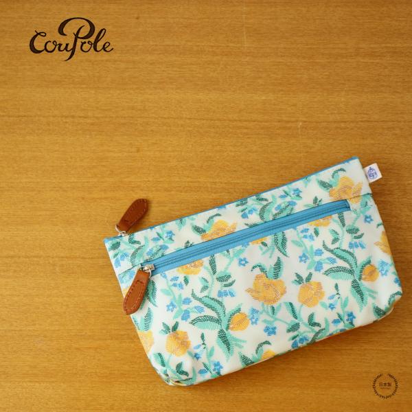 水や汚れに強い！リバティプリントが目を惹く、バッグにもなる万能ポーチLIBERTYの雰囲気に合わせて、ファスナーつまみ、金具留めには本革を使用。高級感あるすてきなポーチです。ちょっとしたお出かけにも便利なSサイズ。丁度お財布と携帯電話が入る...