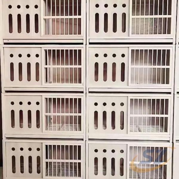【シンプルな鳩の檻】まだ適した鳩の檻をお探しですか？私たちの檻は鳩のために特別に設計されており、シンプルな形状、引き戸のデザイン、頑丈で耐久性があり、取り付けが簡単です。サイズは4種類あり、状況に応じてお選びいただけます。【思いやりのあるデ...