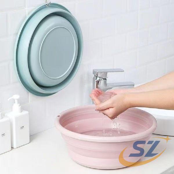 折り畳みができる便利なシリコン洗面器。使わないときにはたたんで重ねて置いたり、吊るしたり収納に困りません?キッチンでの洗い桶として、お掃除用のバケツとしてなどアイデア次第で用途色々☆※小サイズの販売ページです。中サイズも販売中です。【zak...