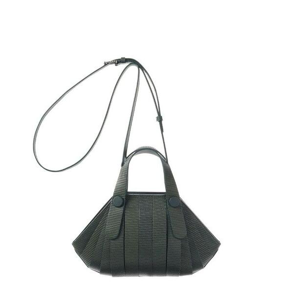 【発売日：2025年12月02日】【カテゴリ】レディース > バッグ > ショルダーバッグ【カラー】グリーン(424)【サイズ】00(FREE)【実寸(cm)】●製品寸法:00(FREE):高さ16cm 幅28cm マチ6.5c...