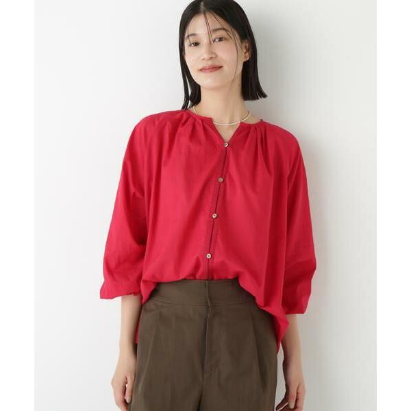 【発売日：2026年02月12日】★この商品はセール価格です★19,800円 → 9,900円(50%off)【カテゴリ】レディース > トップス > シャツ・ブラウス【カラー】エクリュ1/ベリーレッド/チャコール1【サイズ】M...