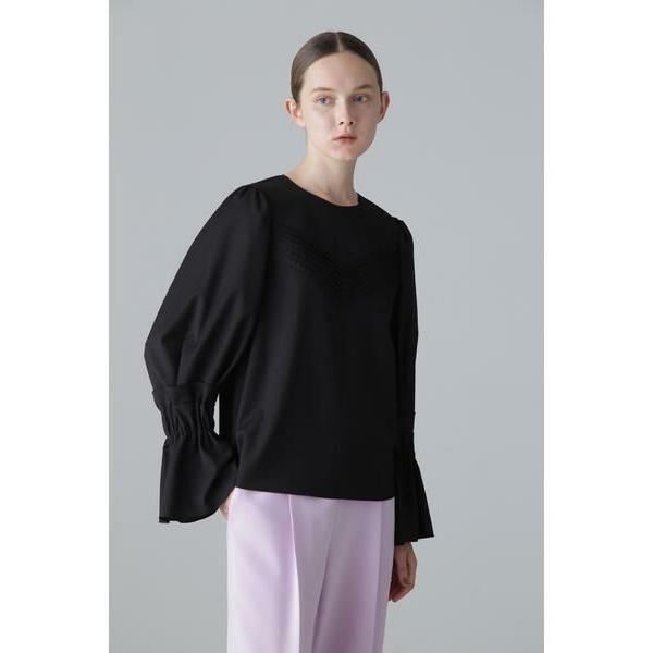 【発売日：2026年02月27日】★この商品はセール価格です★40,700円 → 16,280円(60%off)【カテゴリ】レディース > トップス > シャツ・ブラウス【カラー】ベージュ21/ホワイト/ブラック/ベージュ【サイ...