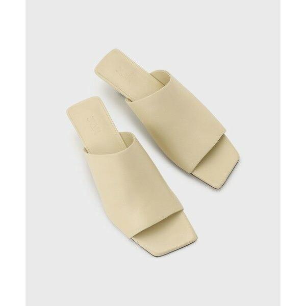 【発売日：2026年03月10日】【カテゴリ】レディース > シューズ > サンダル【カラー】キナリ/ブラック【サイズ】36/37/38【実寸(cm)】36:ヒール4.5 幅8.437:ヒール4.5 幅8.638:ヒール4.8 ...