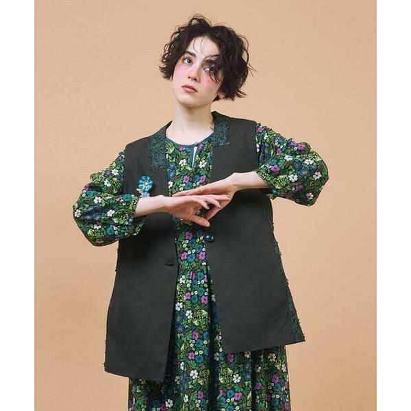 【発売日：2026年02月26日】★この商品はセール価格です★27,500円 → 13,750円(50%off)【カテゴリ】レディース > トップス > ベスト【カラー】グリーン/ダークグレー【サイズ】M【実寸(cm)】M着丈6...