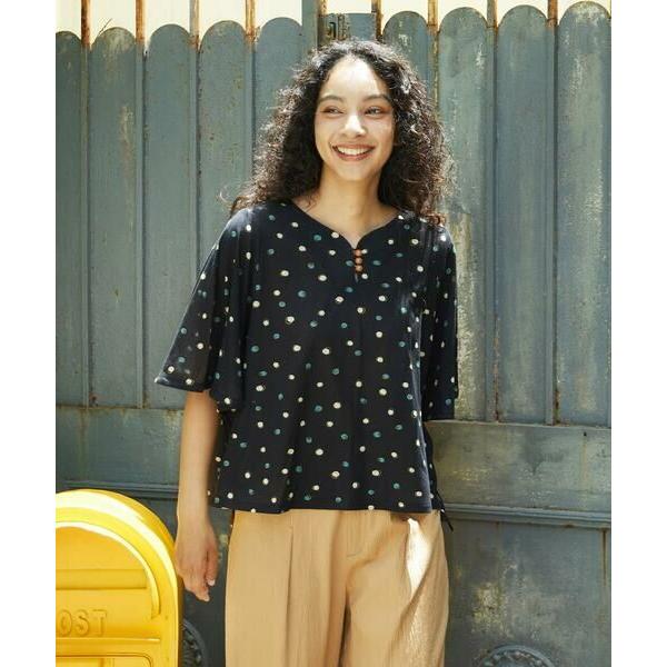 【発売日：2026年02月26日】★この商品はセール価格です★17,600円 → 8,800円(50%off)【カテゴリ】レディース > トップス > カットソー【カラー】グリーン/ブラック【サイズ】M【実寸(cm)】M着丈（前...