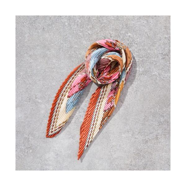 【発売日：2026年02月10日】【カテゴリ】レディース > 服飾雑貨 > バンダナ・スカーフ【カラー】ブラウン/ダークブルー/オレンジ【サイズ】F【実寸(cm)】サイズ:F, :55×55【素材】ポリエステル:100 【製造国...