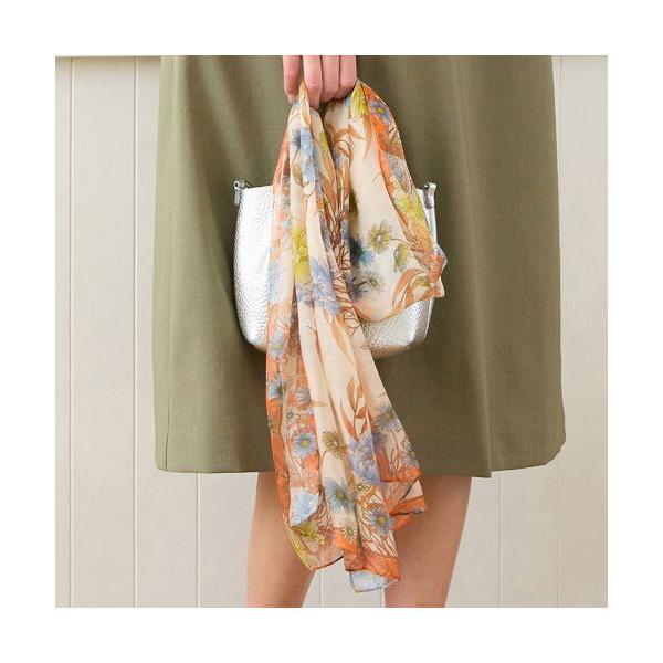 【発売日：2026年03月05日】【カテゴリ】レディース > 服飾雑貨 > マフラー・ショール・…【カラー】オレンジ/イエロー【サイズ】F【実寸(cm)】サイズ:F, :35cm×160cm【素材】キュプラ:66 再生繊維(セル...