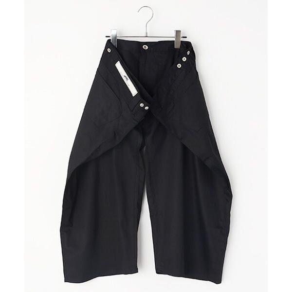 【発売日：2025年07月25日】★この商品はセール価格です★10,560円 → 10,560円(0%off)【カテゴリ】メンズ > パンツ > ショート・ハーフ・半…【カラー】BLACK/WHITE【サイズ】46/48/50【...