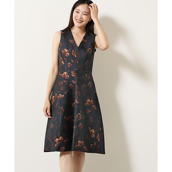 【発売日：2025年04月15日】★この商品はセール価格です★42,350円 → 16,940円(60%off)【カテゴリ】レディース > ワンピース > ドレス【カラー】ネイビーマルチ【サイズ】UK6(7号)/UK8(9号)/...