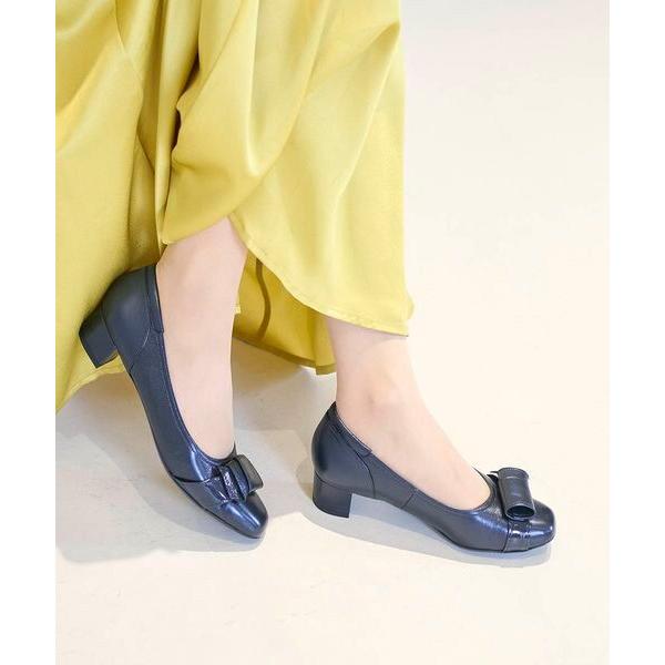 【発売日：2026年01月17日】★この商品はセール価格です★22,550円 → 16,500円(26%off)【カテゴリ】レディース > シューズ > パンプス【カラー】ネイビーメタリック/ブラック/べージュメタリック【サイズ...